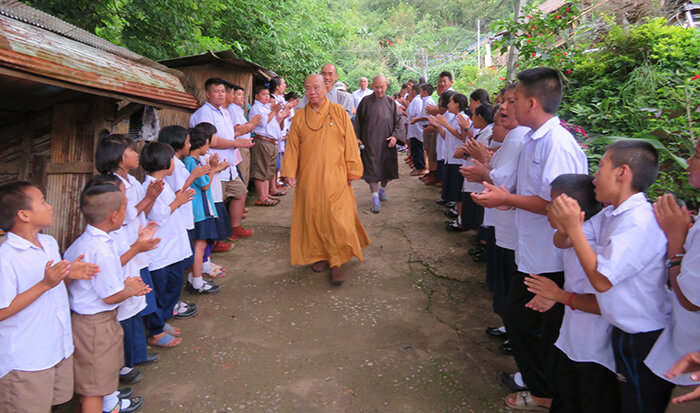 Venerable Guan Cheng Keeps Student-aid Initiative Alive in Northern ...