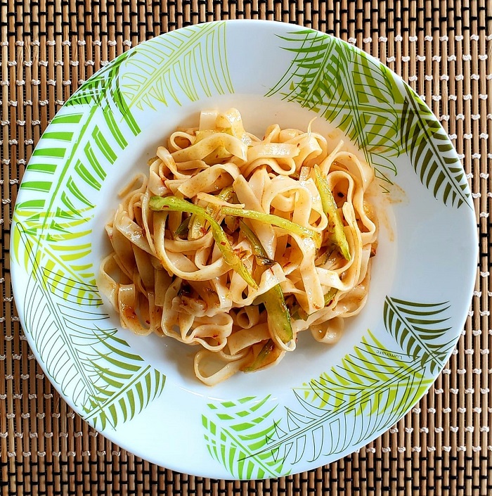 Noodles with XO Sauce - International Buddhist Society | 國際佛教觀音寺